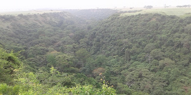 Explore the amazing beauty in and around Queen Elizabeth national park ...